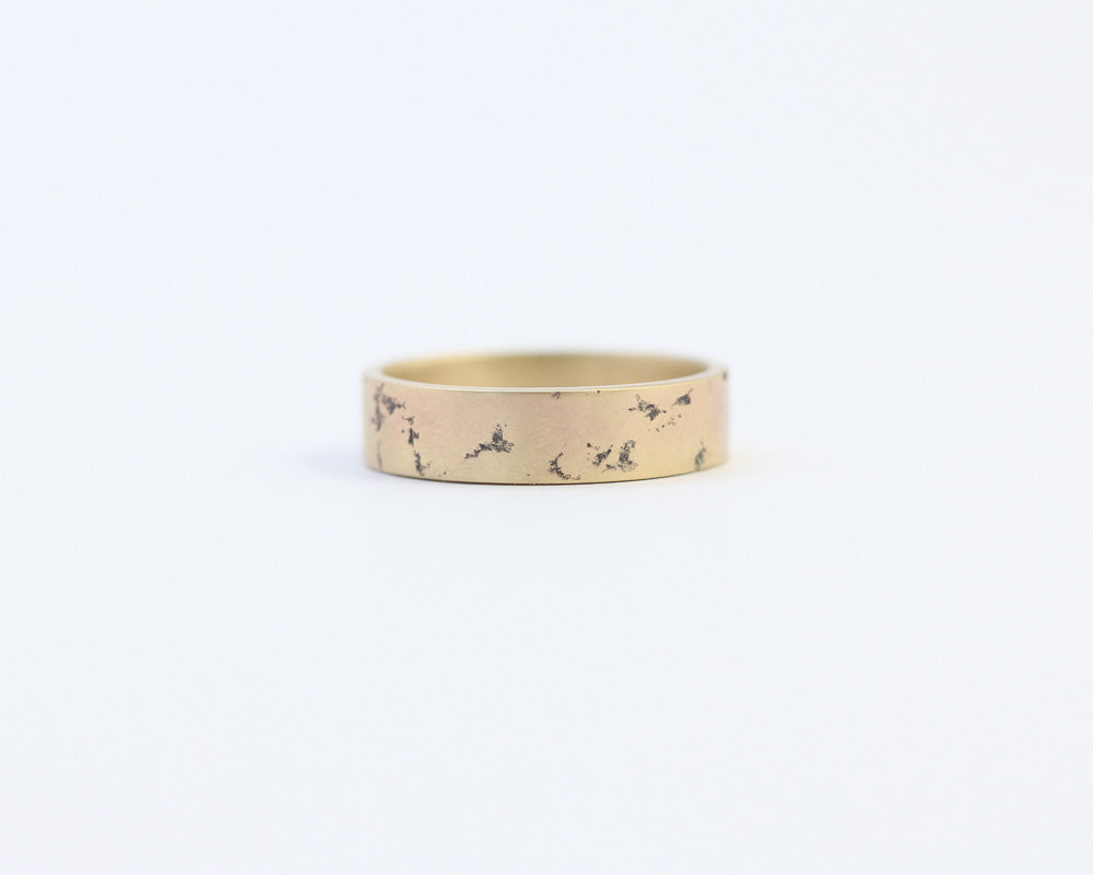 Distressed Ring in Yellow Gold - Medium – Ash Hilton Jewellery