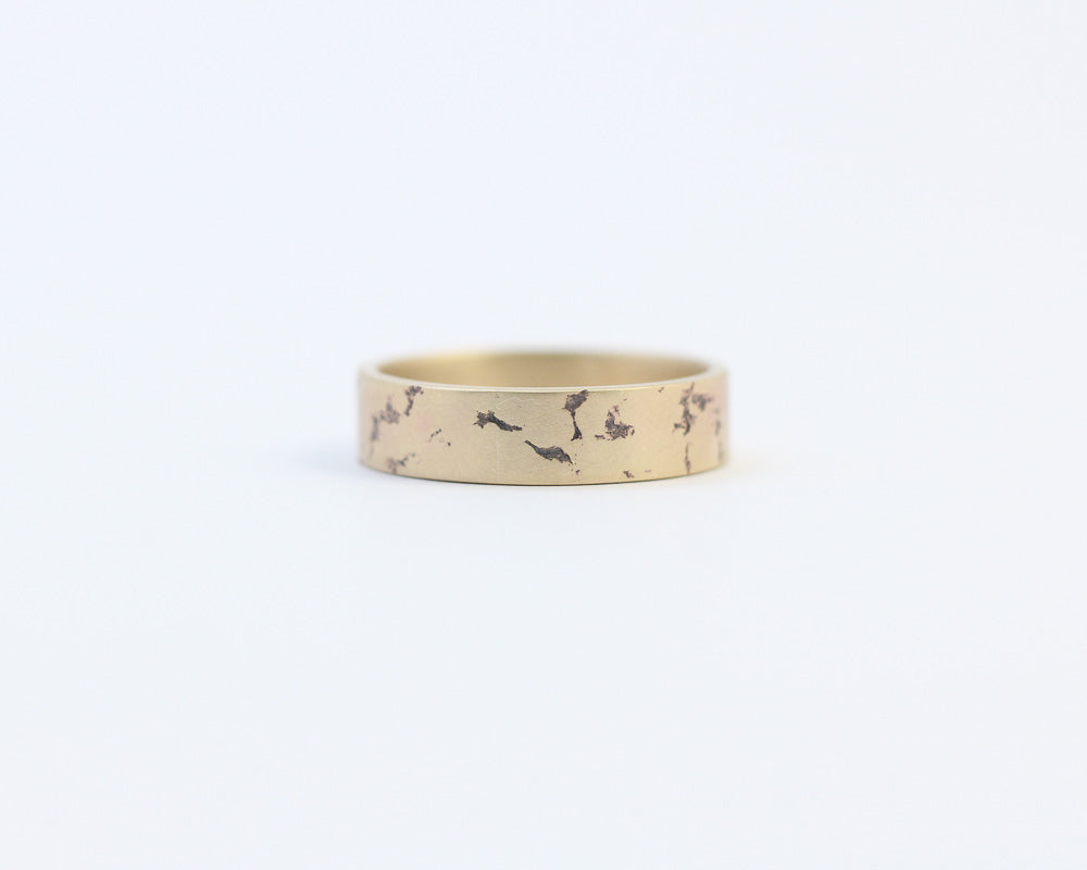 Distressed Ring in Yellow Gold - Medium – Ash Hilton Jewellery